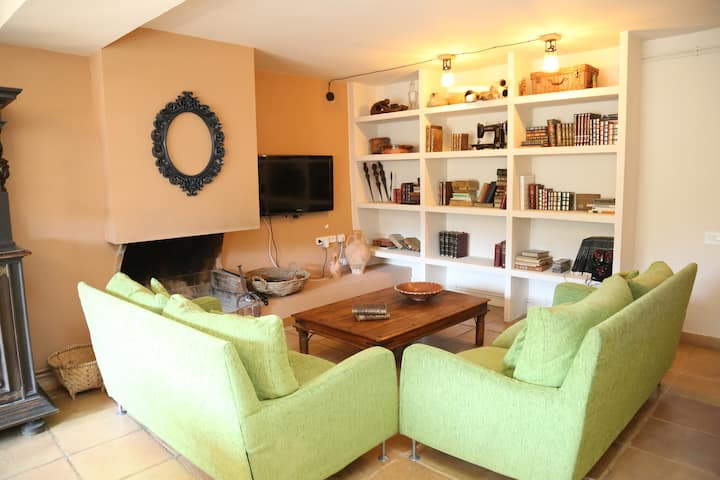 Casa Rural, Lavender Room - Municipality of Manresa