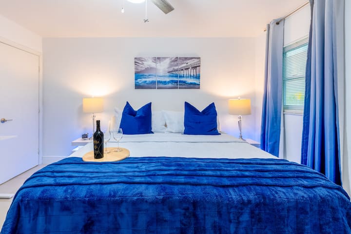 4 Ppl | Top Location | 5min Downtown | Pets - Palm Beach Zoo, West Palm Beach