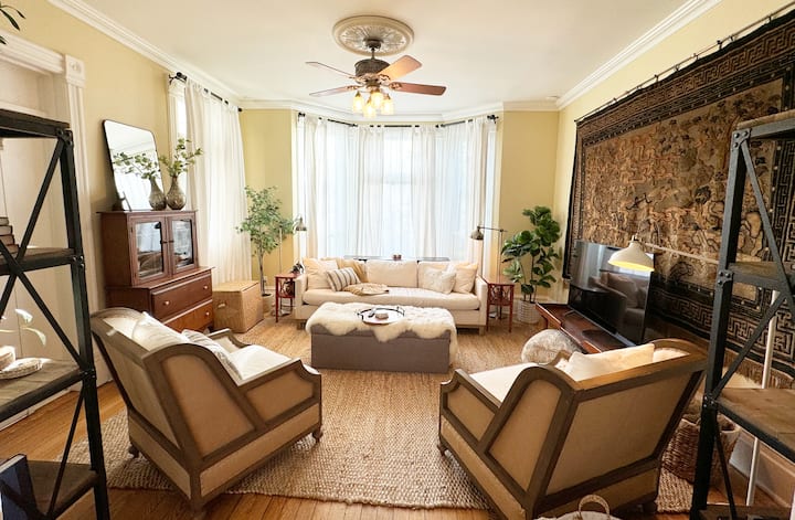 Historic! Luxurious! Spacious! - Salt Lake City, UT