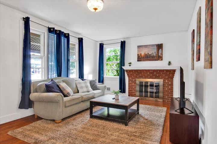 Cozy Home Minutes From Downtown Gvl! - Greenville