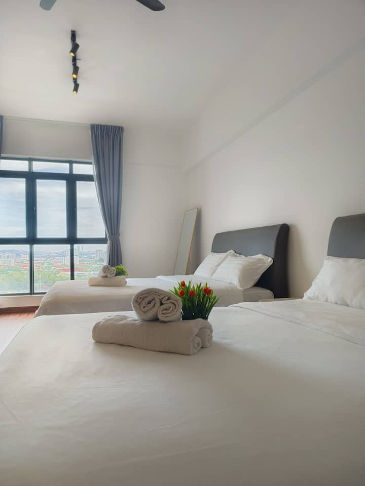 K Avenue Cozy Suites (4-6pax)/亚庇国际机场5分钟 - Kinarut