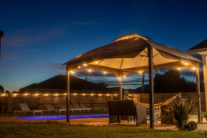 Entire Home With Private Heated Pool Oasis - Port St. Lucie, FL
