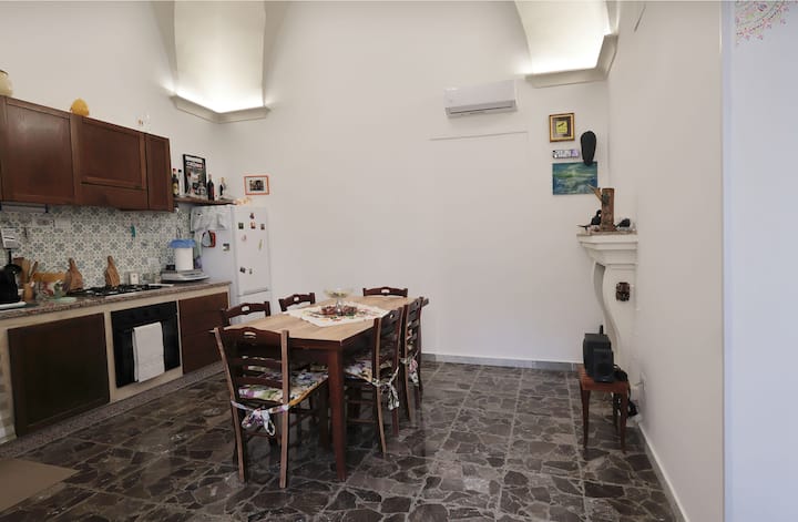 Room Among The Stars- With Big Shared Kitchen - Lecce, Italia