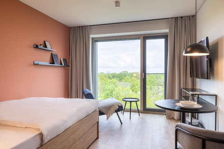 Modern Spacious Studio Apartment To Feel At Home - Garching