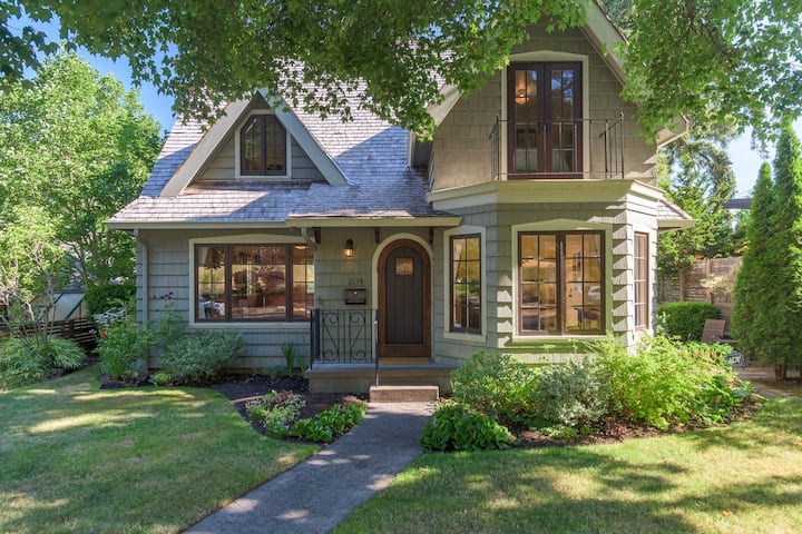 Historic Century Home Near Hayward Field, Uo & I-5 - Eugene, OR