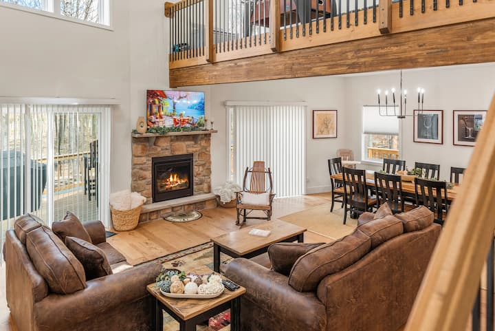 Poconos Retreat/custom Decks/hot Tub/kid Friendly - Albrightsville, PA