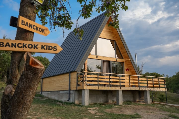 A-frame Cabin W/ Hot Tub | Perfect For 4 Guests - Dragoslavele