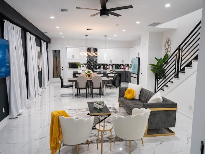 Houston Up Scale Abode | Nrg | Med. Center - Houston, TX