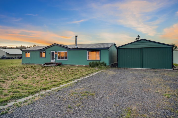 Walk To Lake • Private Retreat • Fire Pit + Wifi - Rock Creek Reservoir, OR