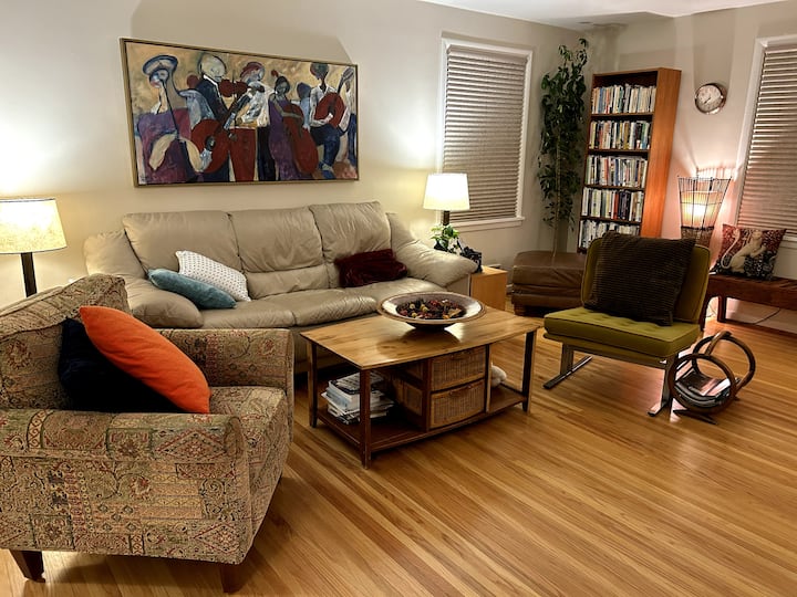 Sleep In A Good, Safe, Central Place - Rochester, NY