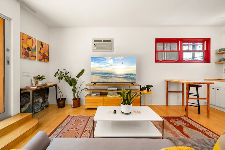 Artsy Venice Beach Canals Studio W/rooftop & Sauna - Santa Monica, CA