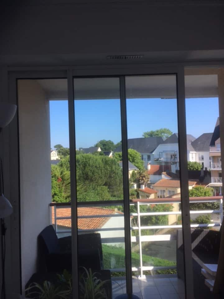 Appartement 26 M2
Salon- Cuisine-coin Nuit - Pornichet