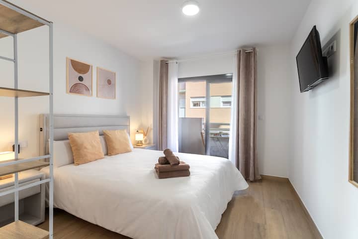 Céntrico Con Terraza Y Check-in Autónomo - Alicante