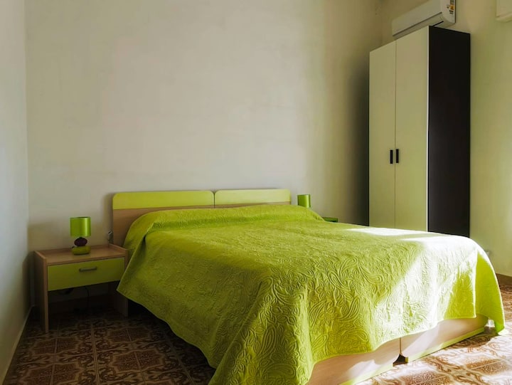 Double Room With Private Bathroom. - Buggerru