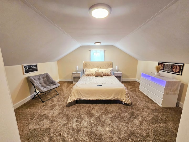 A Cozy Berea Gem: Near Airport, Parks, & Campus - Columbia, OH