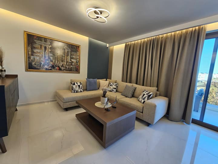 Wisdom Park Apartment - Iraklion