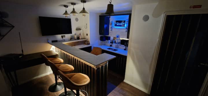 The Case In Point (Heart Of Witney/cotswold's) - Witney