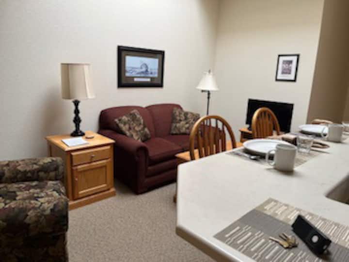 Apt 214 
The Venue Suites 
Monthly Rental - Roseburg, OR