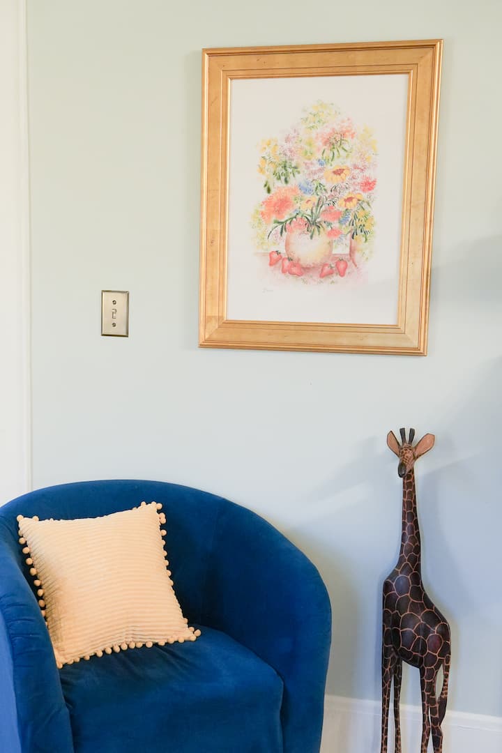 Jude’s Cozy & Convenient Downtown Studio Apt. - High Point, NC