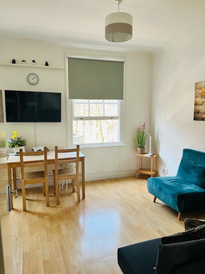 Prime Location In Camden Town - Londres