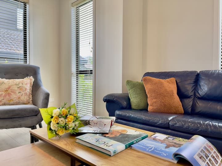 [ 6 Min To Beach ] Brand New Bright Spacious House - Auckland