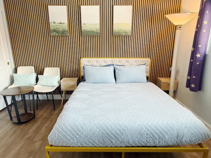 Relaxing Private Room • Clean & Cozy Stay - Henderson, NV