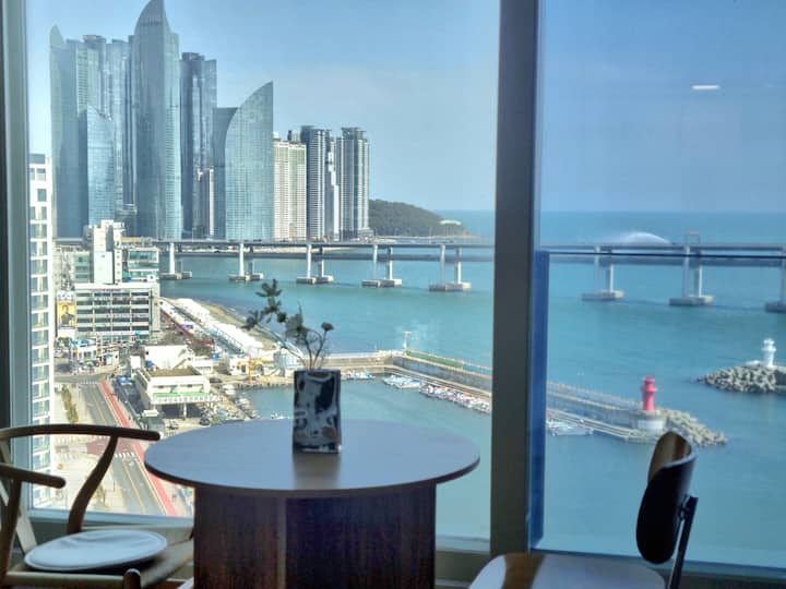 #여기•고층오션뷰•해변인접
•민락더마켓*마린시티뷰
*무료주차*넷플릭스*
*깔끔숙소* - Busan