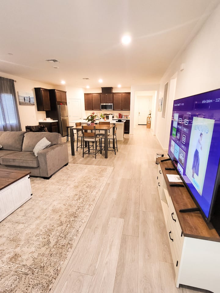 V.i.p Class Two ~ Real Comfort ~ 3 Bedrooms - Lodi, CA