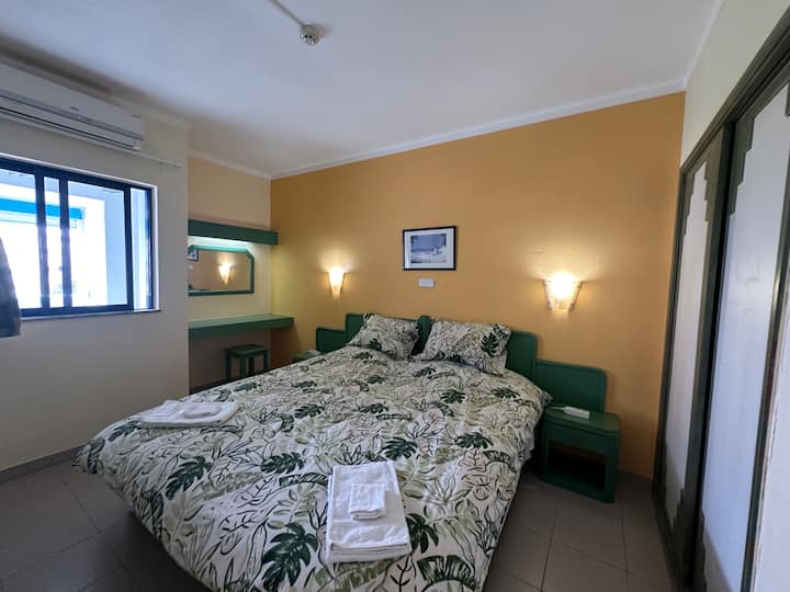 Dream Stay In Praia De Rocha With Private Balcony - Carvoeiro