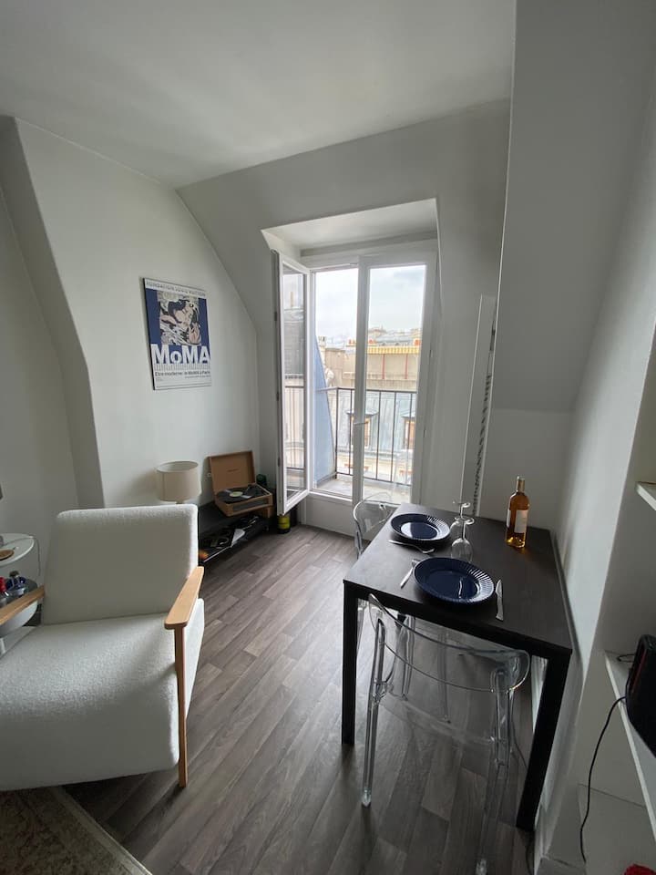 Appartement Lumineux Montmartre - Gare de l'Est - Paris