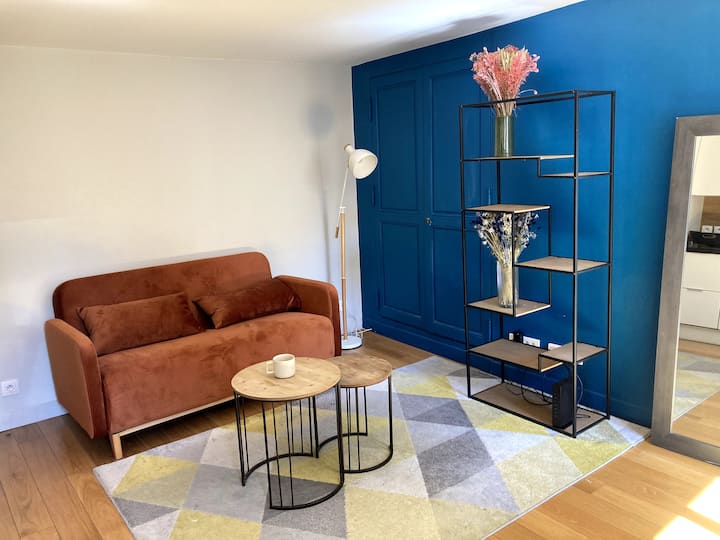 Magnifique Appartement 2 Pièces Au Pied Du Métro - Paris