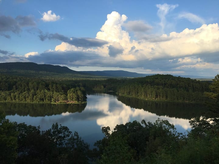 The Peach Cottage Near Horsehead Lake & Weddings - Clarksville, AR