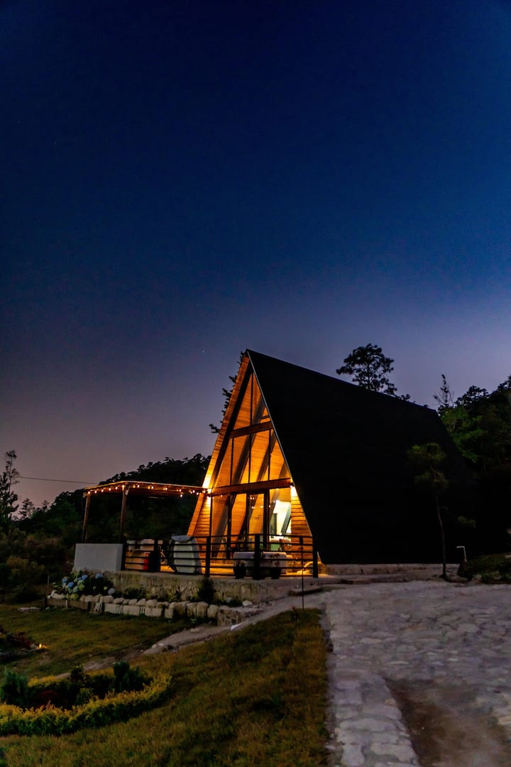 Cabaña Alpina Con Jacuzzi Y Fogata - Petfriendly - Honduras