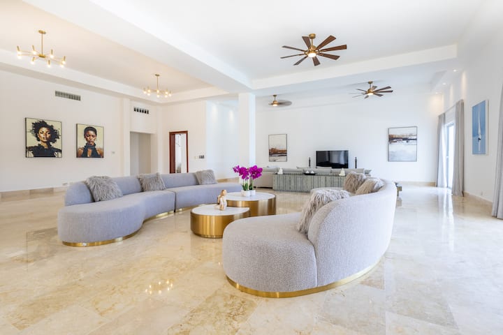 Breath Taking Villa With Private Chef, Ocean View. - Punta Cana