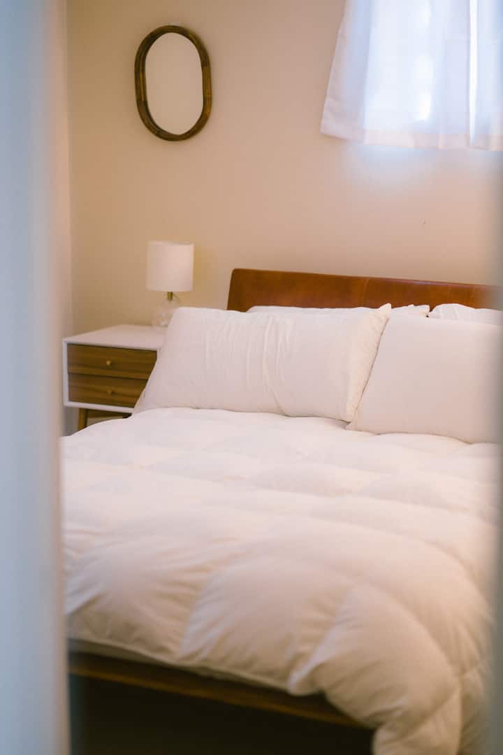 Peaceful And Private Apartment - Tracy Aviary & Botanical Gardens