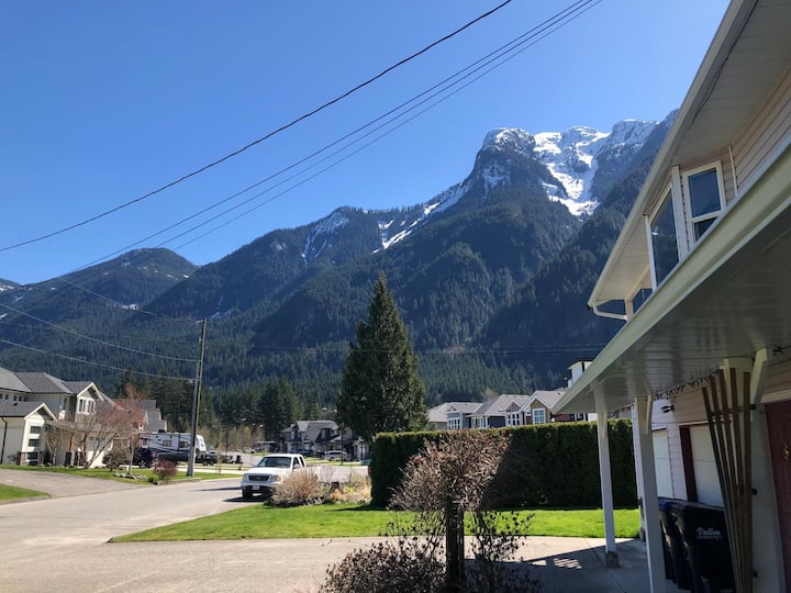 Full House Near Kawkawa Lake For Group Party - Hope