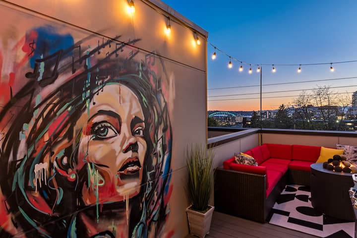 *Epic Stadium Views~insta Worthy~hottub~sleeps 8* - Seattle, WA