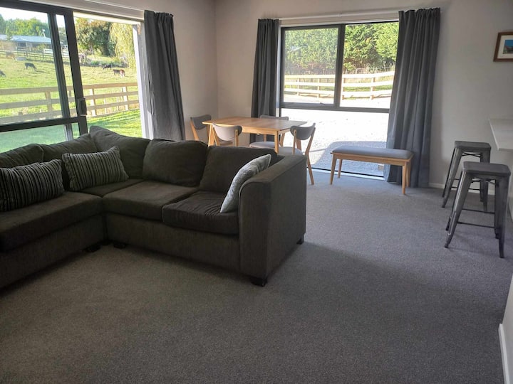 Relaxing Rural Retreat In Otaki - Ōtaki Beach