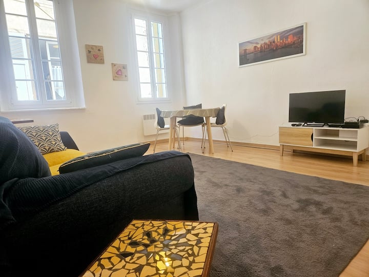 Vieux Nice - Charmant Appartement 4 Personnes - Nice