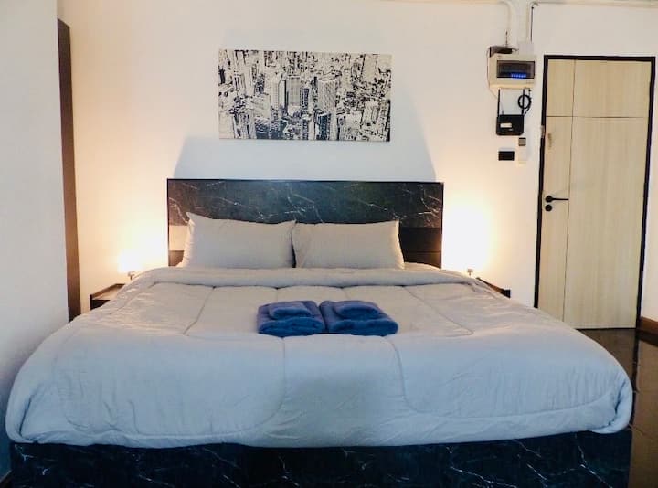Spacieux Appartement Familial Au Centre-ville - Chiang Mai