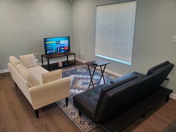 Renovated "Like New" Comfy Home. - Virginia