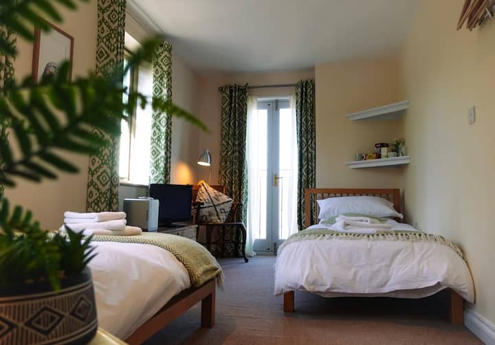 Otter Room @ By The River - Hay-on-Wye