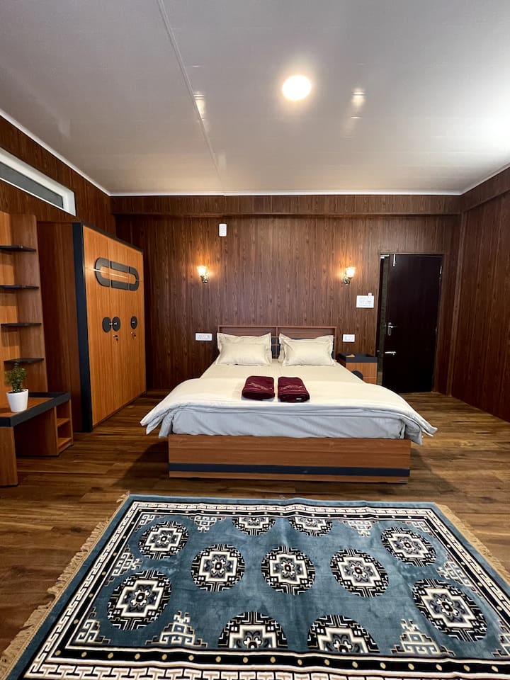 Lemo's Café & Homestay - Kurseong