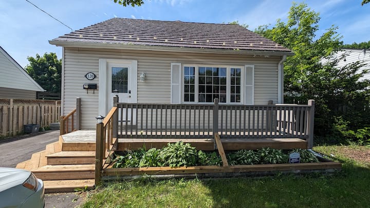 Private Castle - Barrie