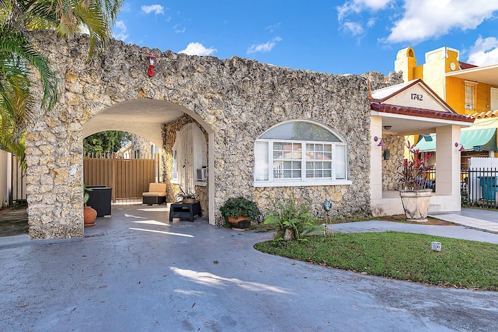 Oasis Suite 3 Blocks Calle Ocho (1k) - Miami