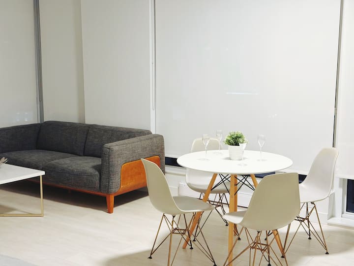 2b2b Burnaby - Burnaby