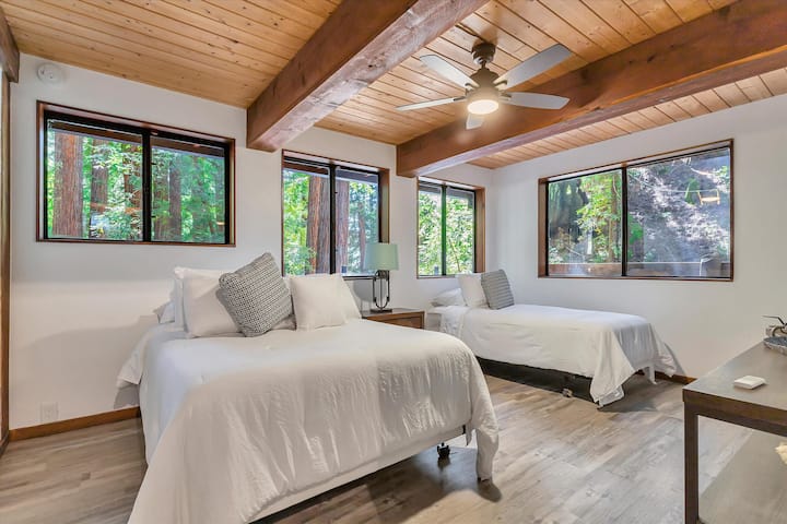 4 Bed 1.5 Bath Cabin - Los Gatos Mountains - Boulder Creek, CA