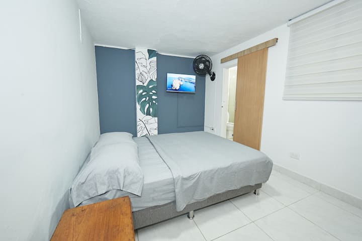 Hermosa Habitación Doble Casa En Laureles-estadio - Medellín