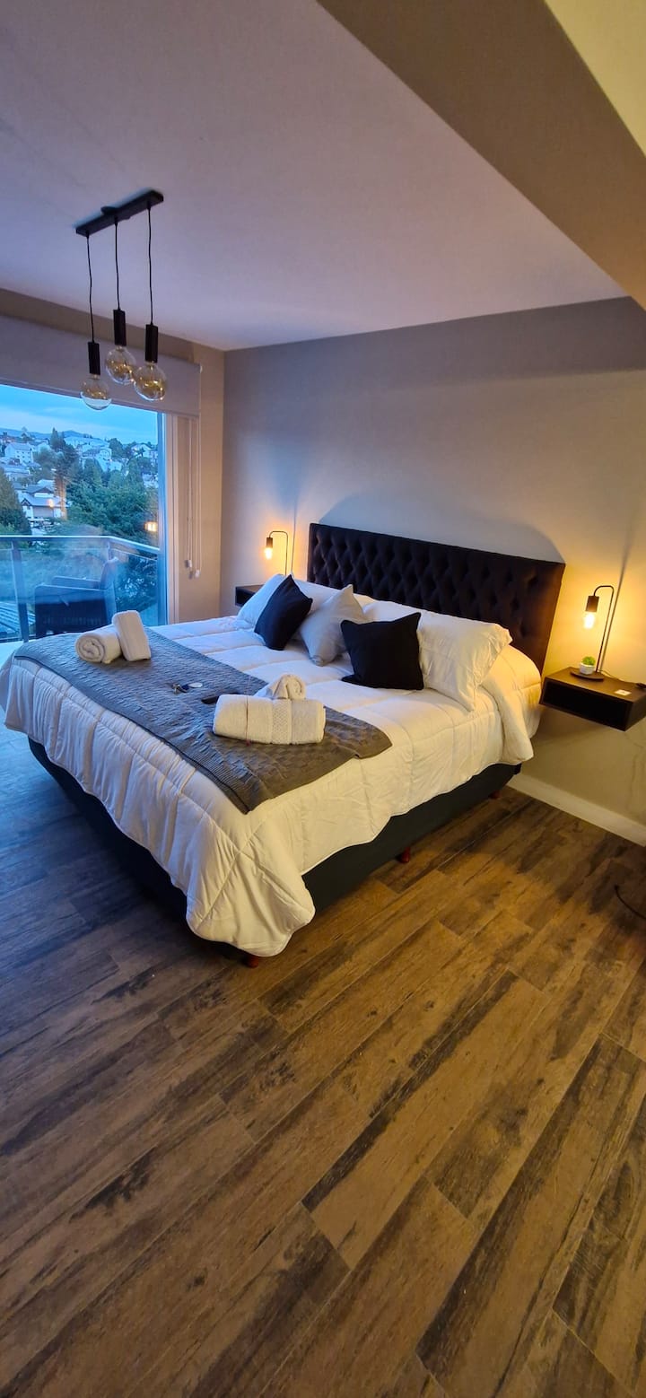 Departamento Con Vista Al Lago Y Ciudad Para 2 O 4 - San Carlos de Bariloche