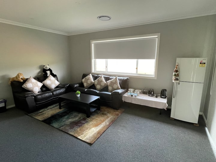 Room 2 In Lochinvar, Maitland - Lochinvar